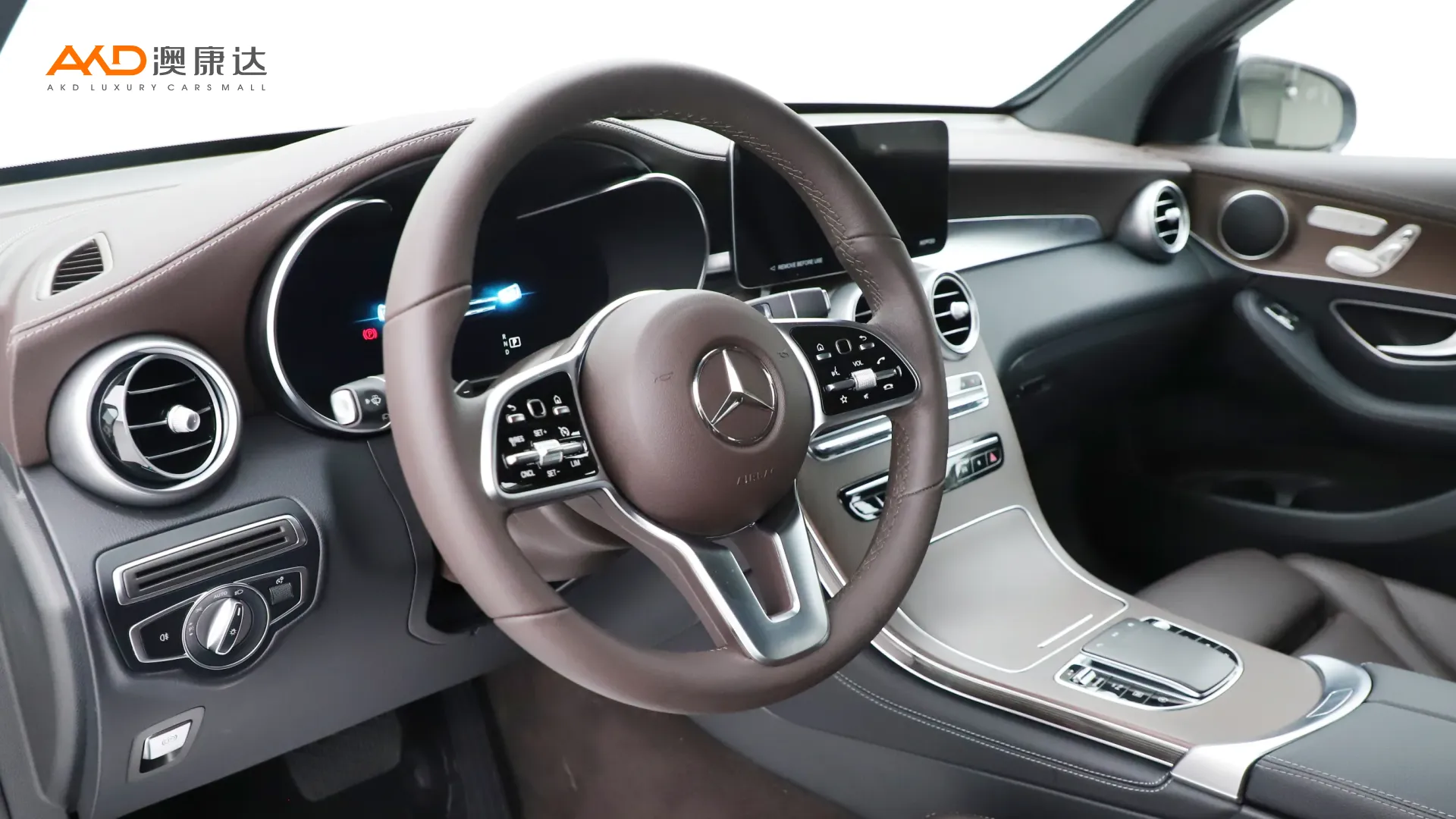 2022款奔驰GLC300L，棕色内饰、座椅、中控方向盘、仪表台图片2970756澳康达名车广场