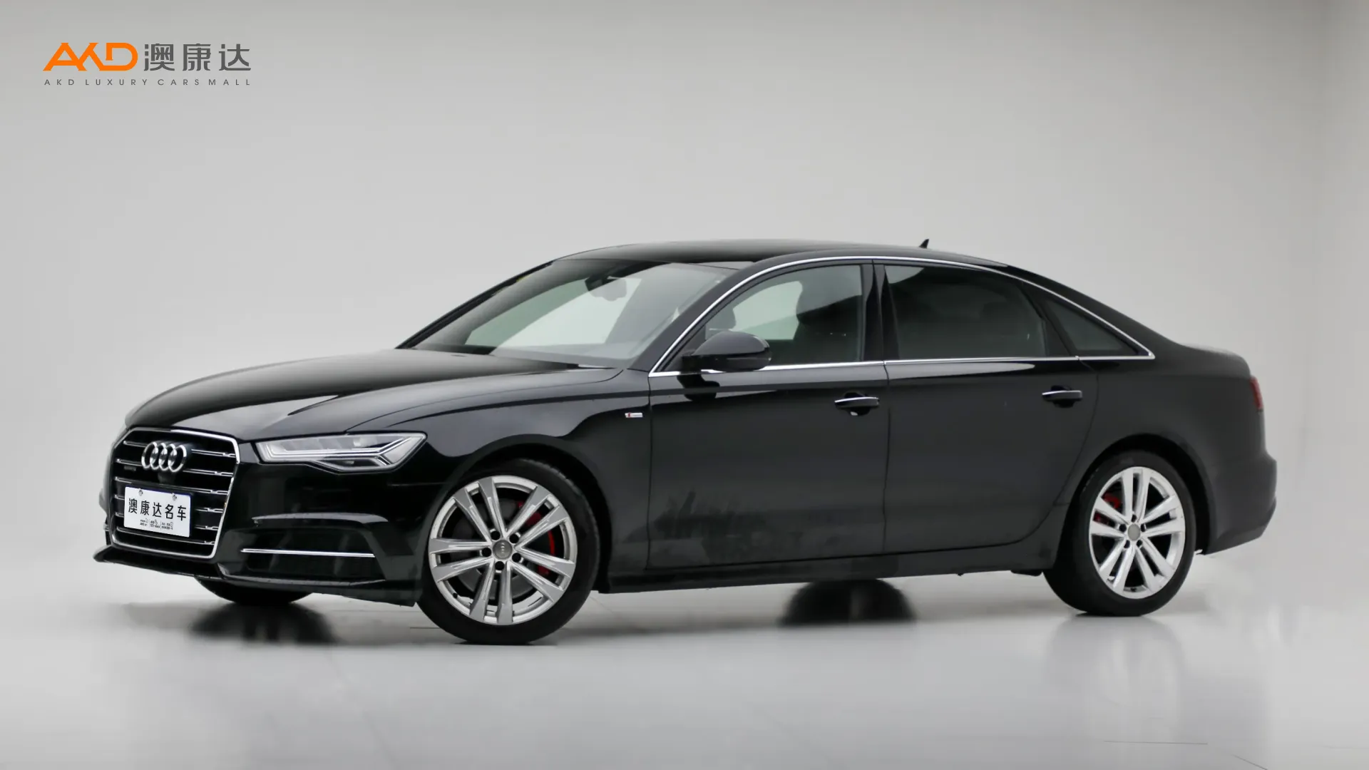 2018款奥迪A6L，车身外观、胎铃、后尾箱图片澳康达名车广场