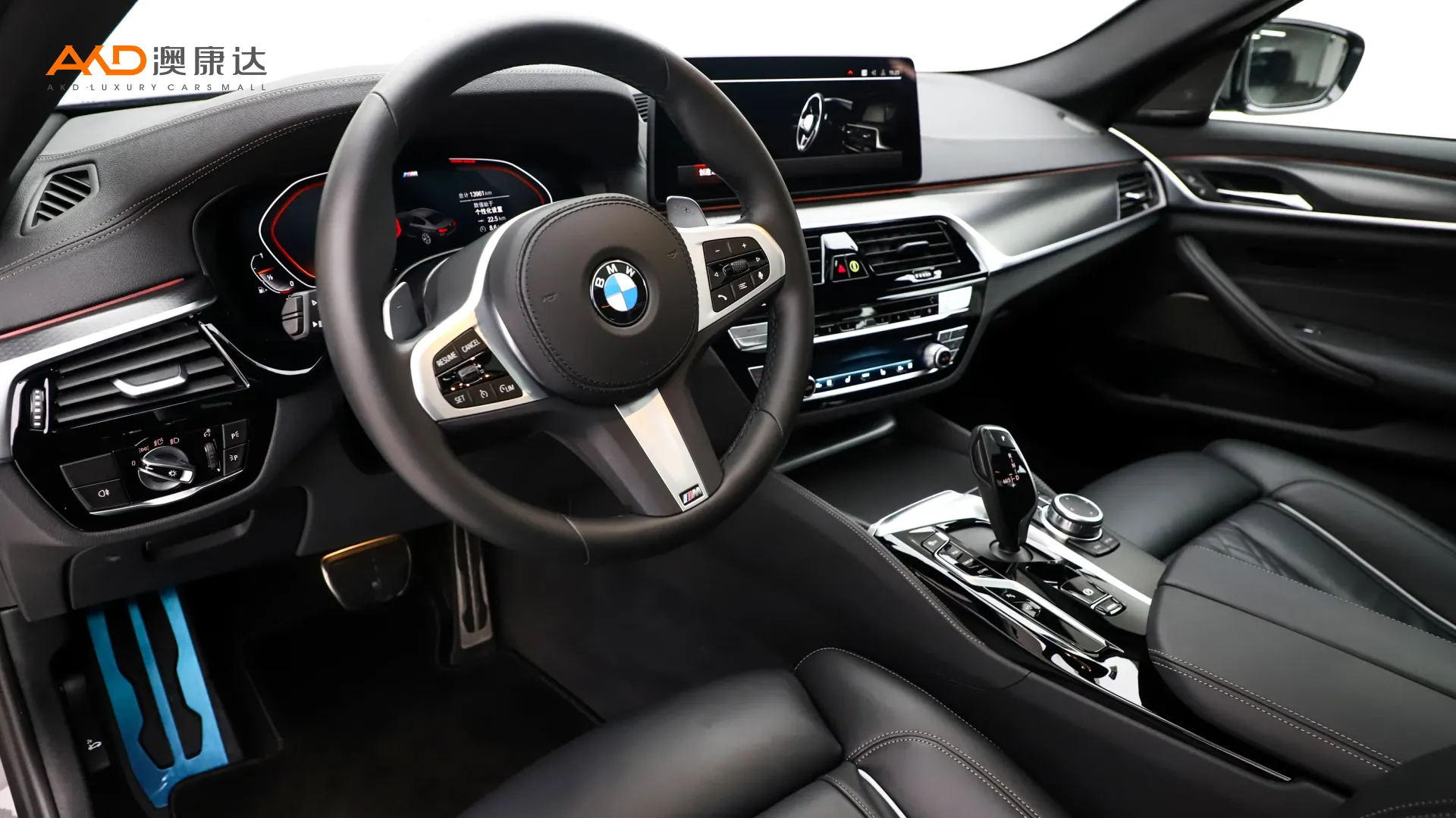2022款宝马540i，黑色内饰、座椅、中控方向盘、仪表台图片3648010澳康达名车广场