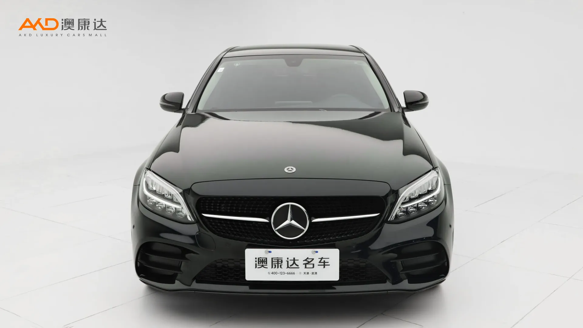 2021款奔驰C260L，车身外观、胎铃、后尾箱图片澳康达名车广场