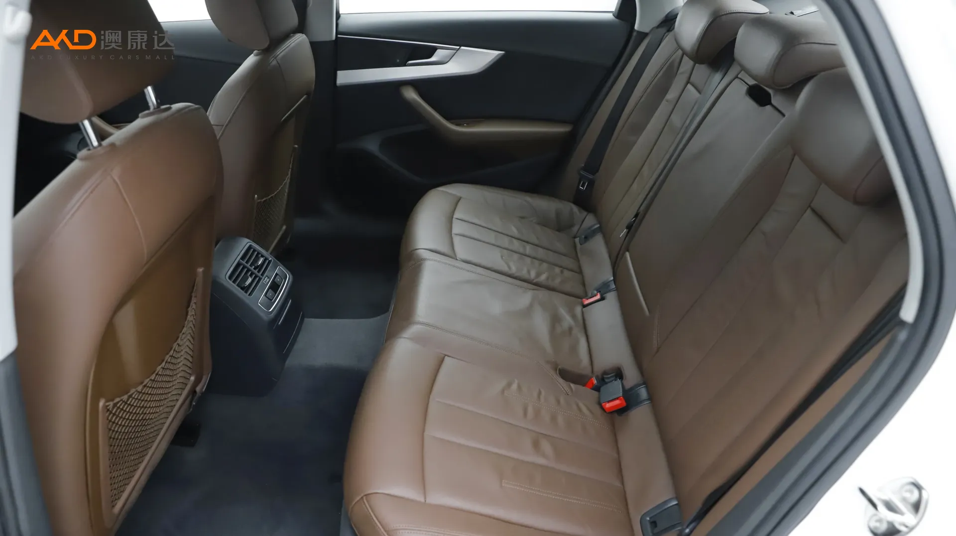 2017款奥迪A4L，棕色内饰、座椅、中控方向盘、仪表台图片3911101澳康达名车广场