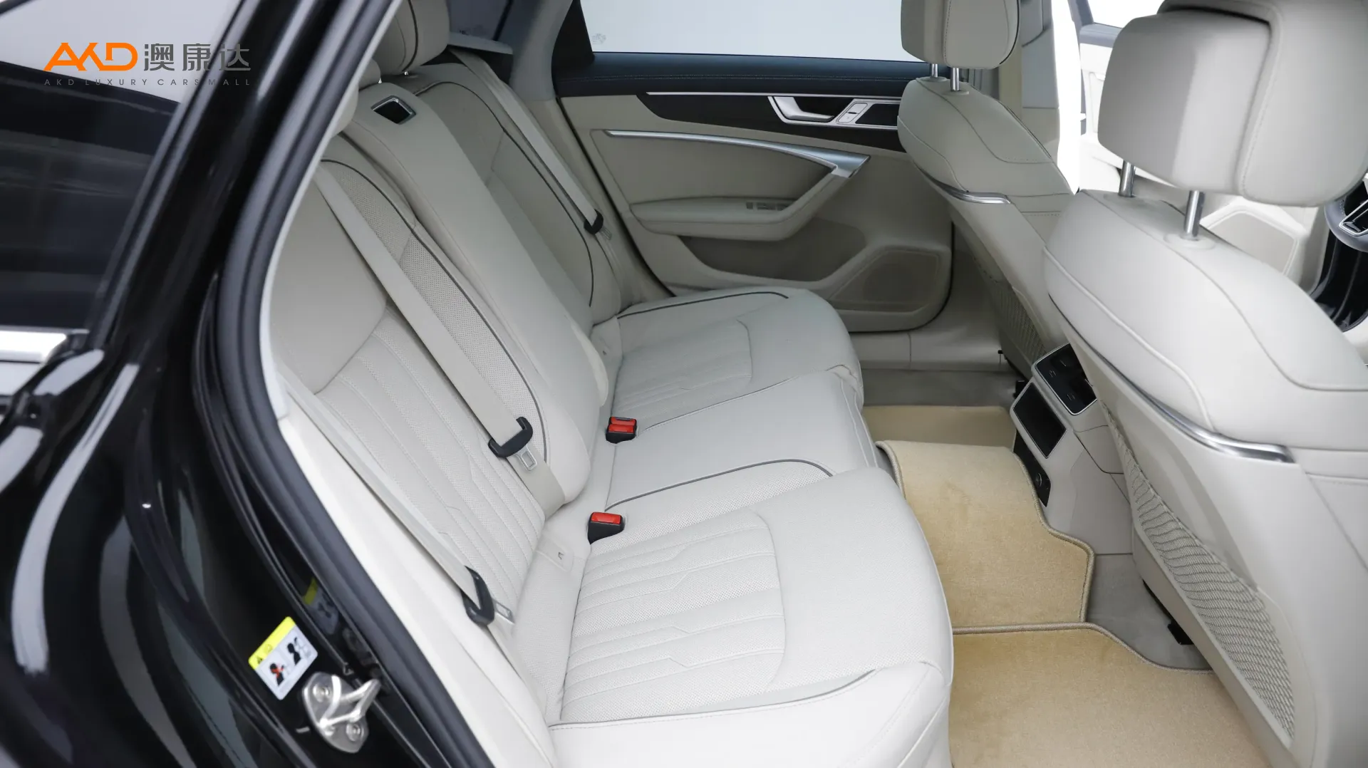 2023款奥迪A6L，米色内饰、座椅、中控方向盘、仪表台图片3913417澳康达名车广场