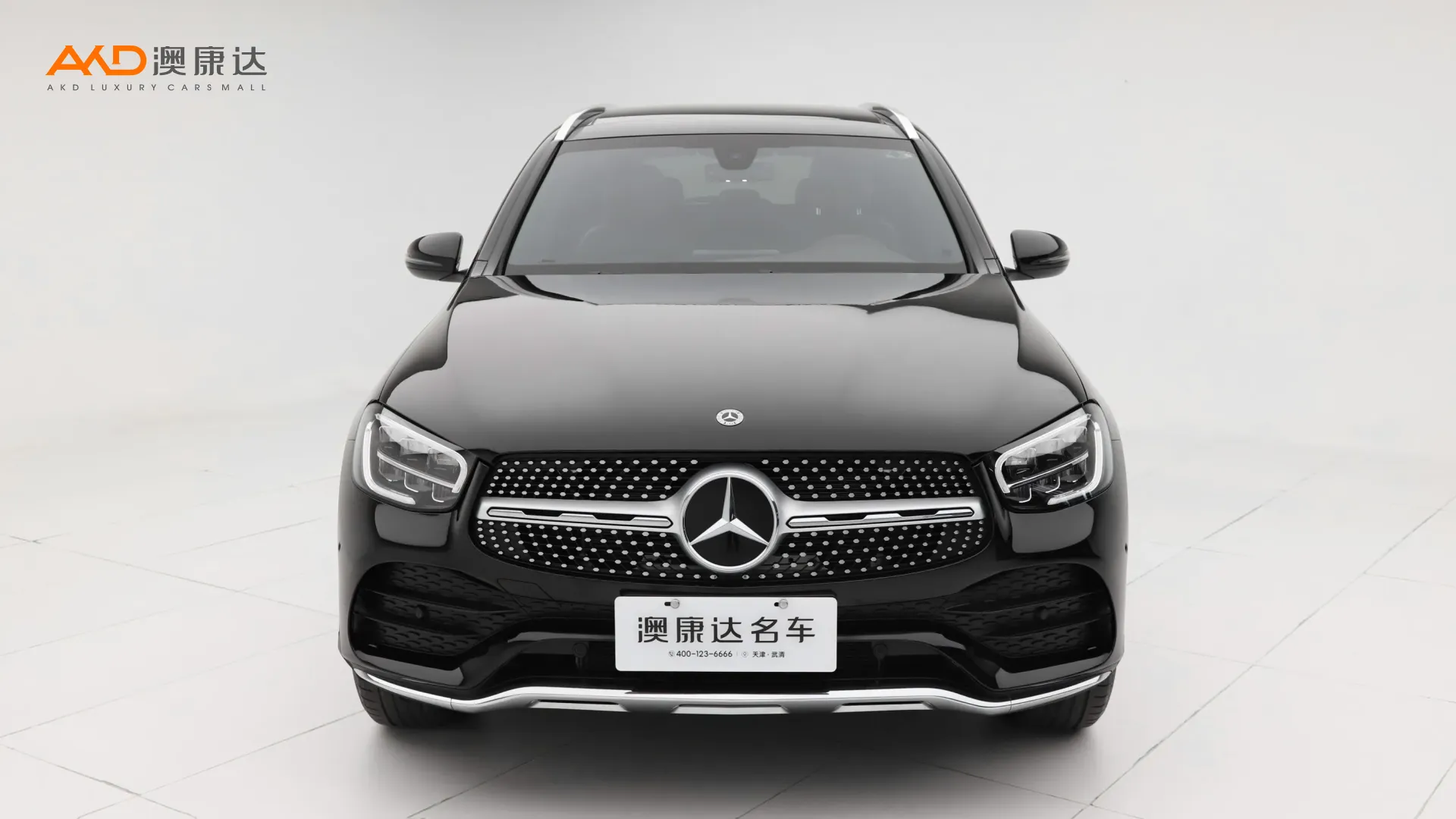 2022款奔驰GLC260L，车身外观、胎铃、后尾箱图片澳康达名车广场